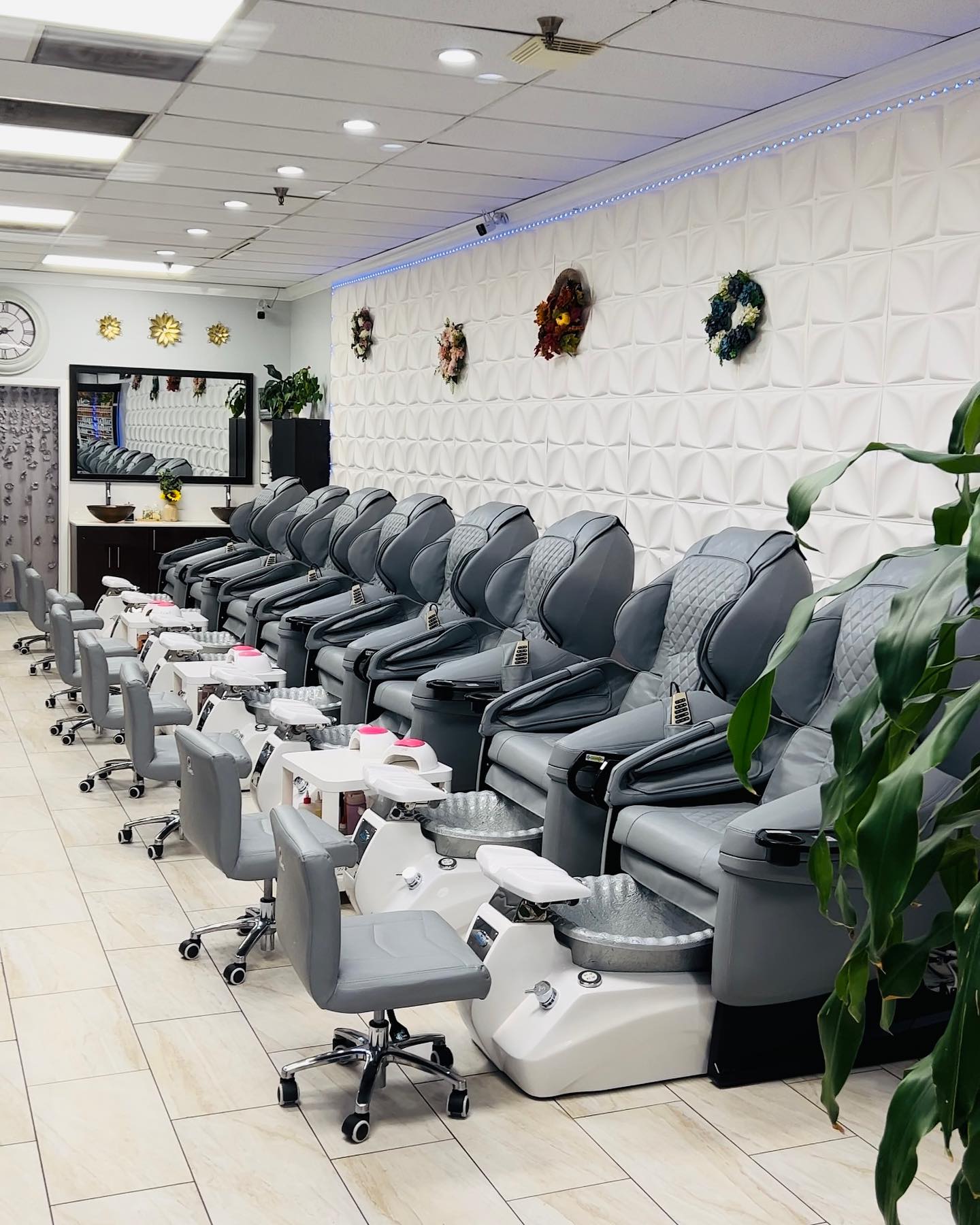 Trina & Ruby's Nails & Spa Florida – SNS Pedicure